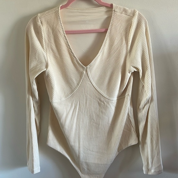 Klassy Network | Tops | Klassy Network Ribbed V Neck Long Sleeve ...